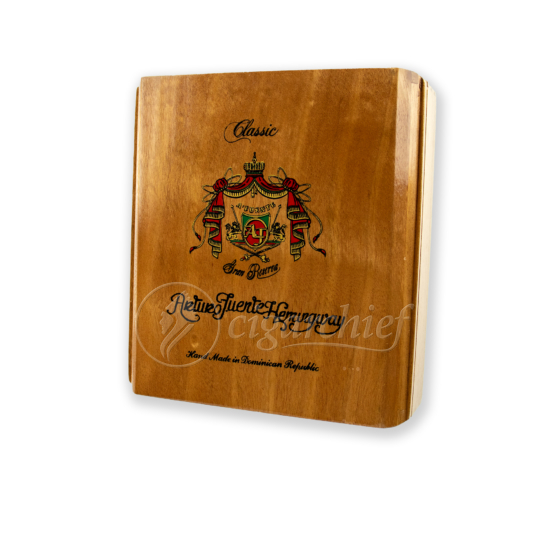 Arturo Fuente Hemingway Classic - Cigar Chief