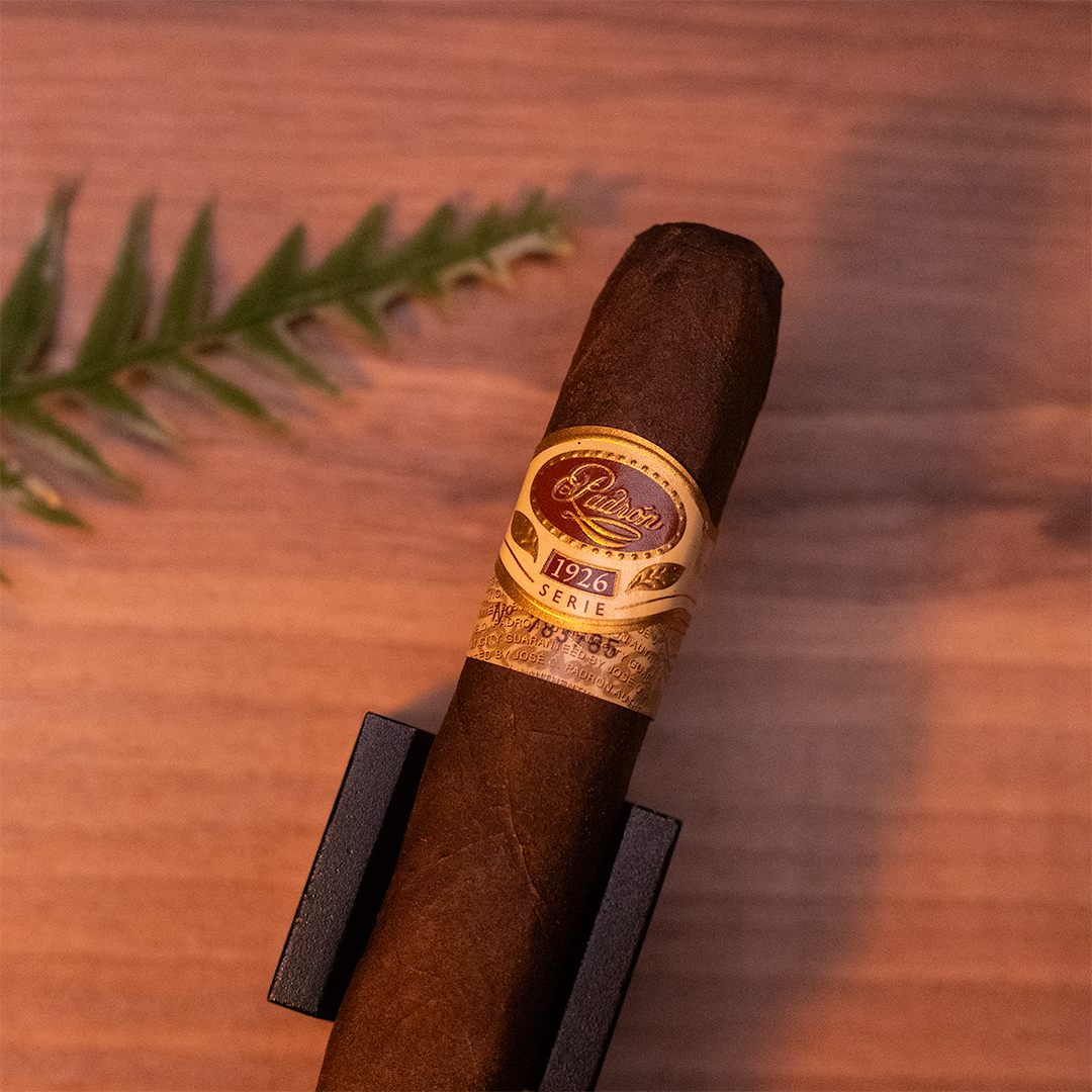 Box-Pressed vs. Round Cigars - Cigar Chief